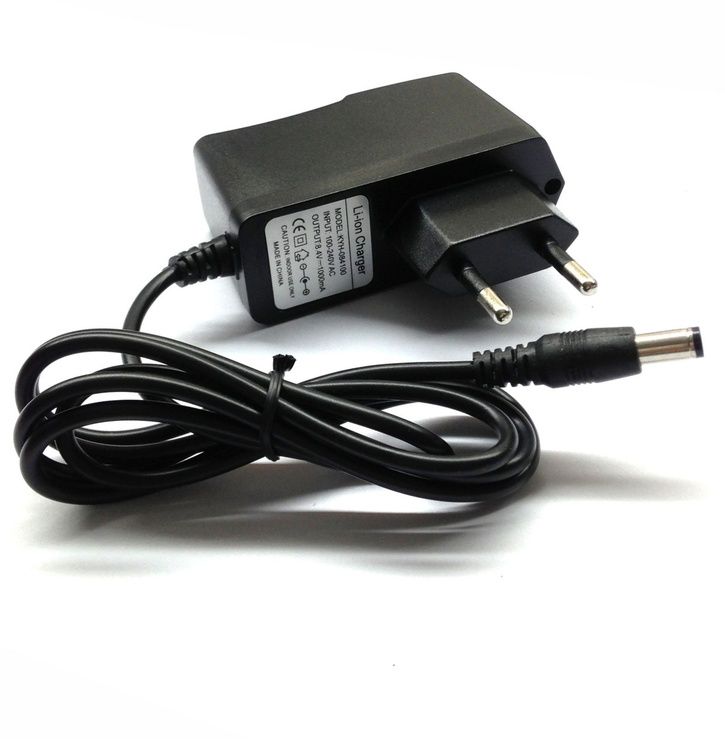 8,4 V laddare indikerar olika. Hur ska man ladda lamp-batterier ...